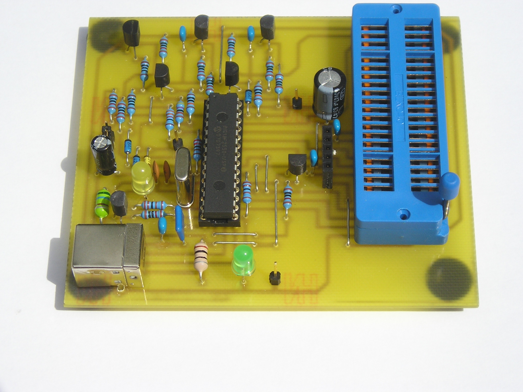 USB PROGRAMATOR za MICROCHIP-ove microcontrolere - Elektronika.ba